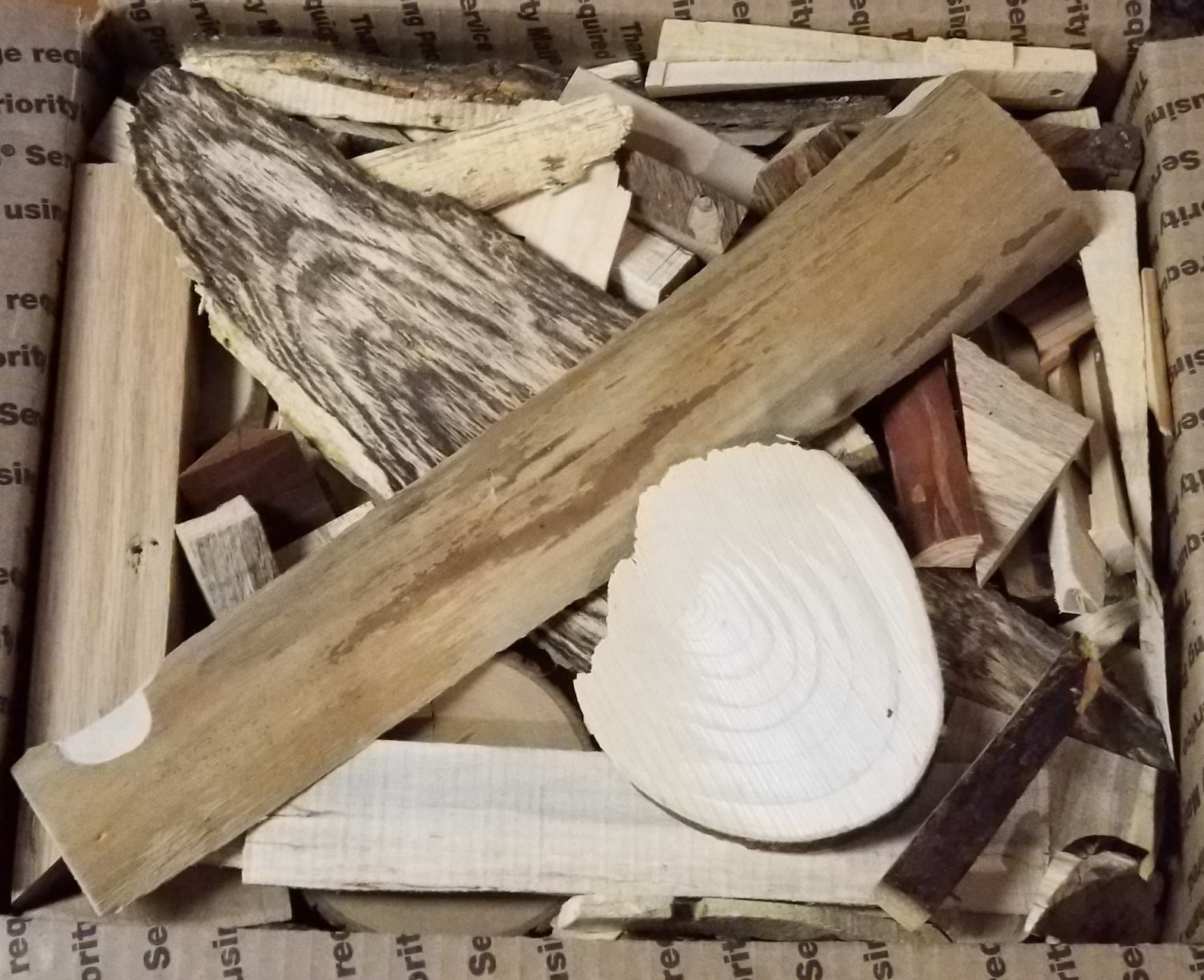 Box of Wood Scrap Chunks From Variety Tree Species | Log Slice Chips ...