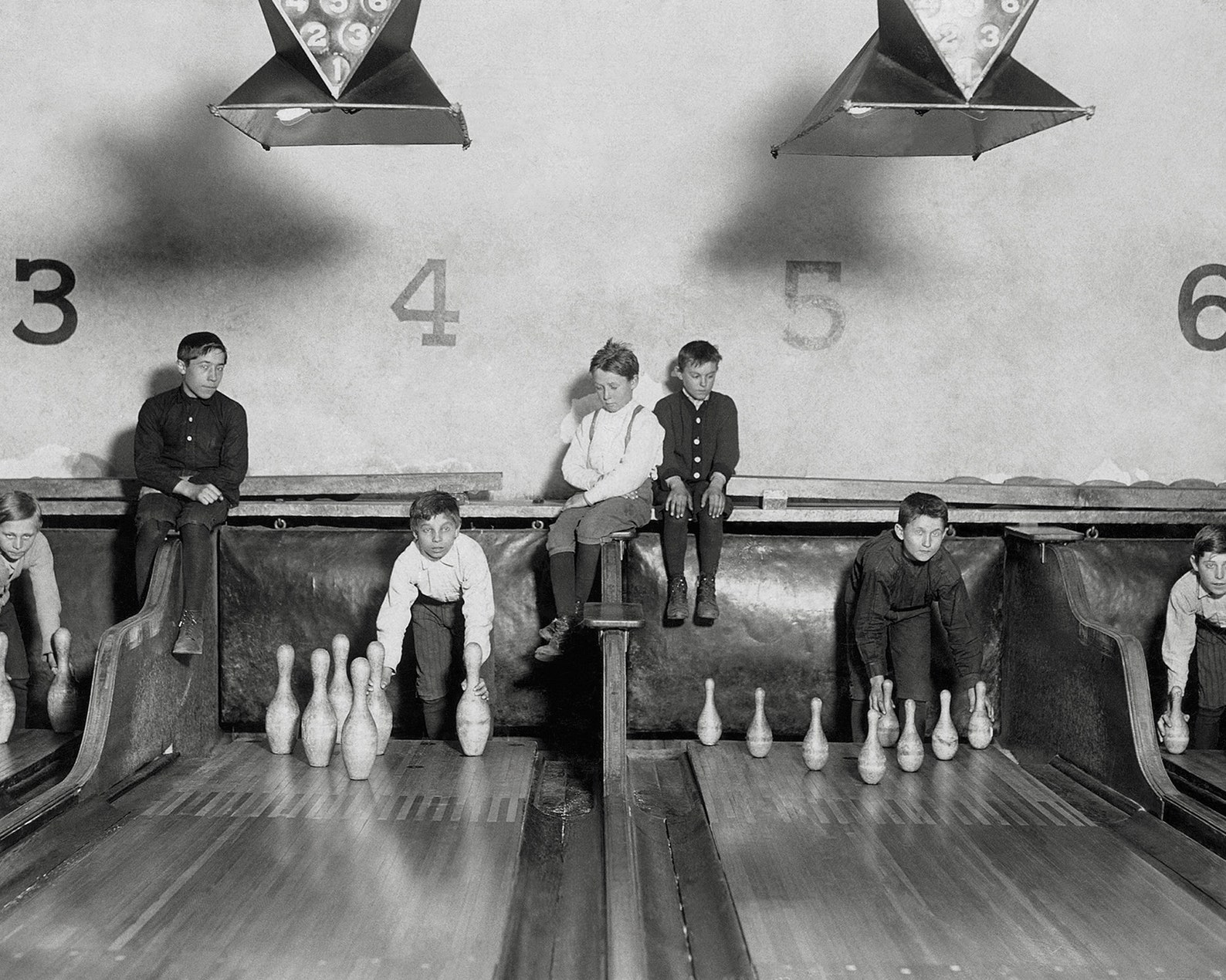 Arcade Bowling Alley, 1909. Vintage Photo Reproduction Print. Black ...