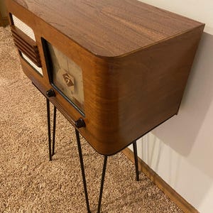 Vintage Radio on Cast Iron Legs - Radio No Longer Works - Etsy