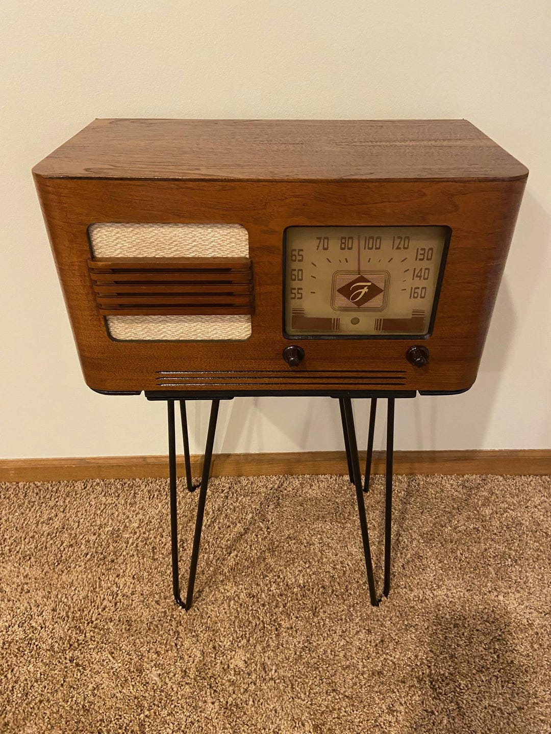 Vintage Radio on Cast Iron Legs - Radio No Longer Works - Etsy