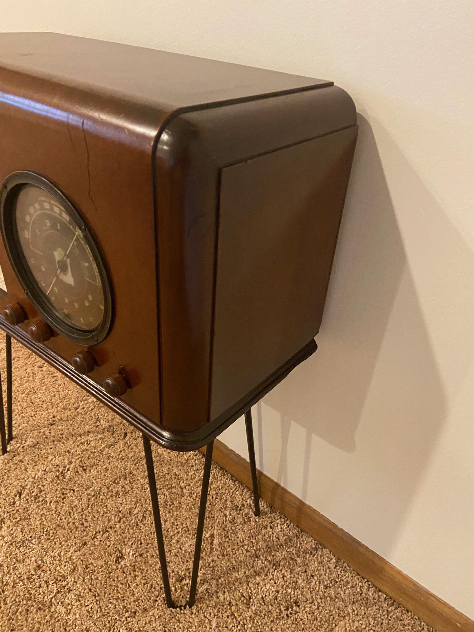 Vintage American Broadcast Radio on Cast Iron Legs - Radio No Longer ...