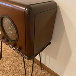 Vintage American Broadcast Radio on Cast Iron Legs - Radio No Longer ...
