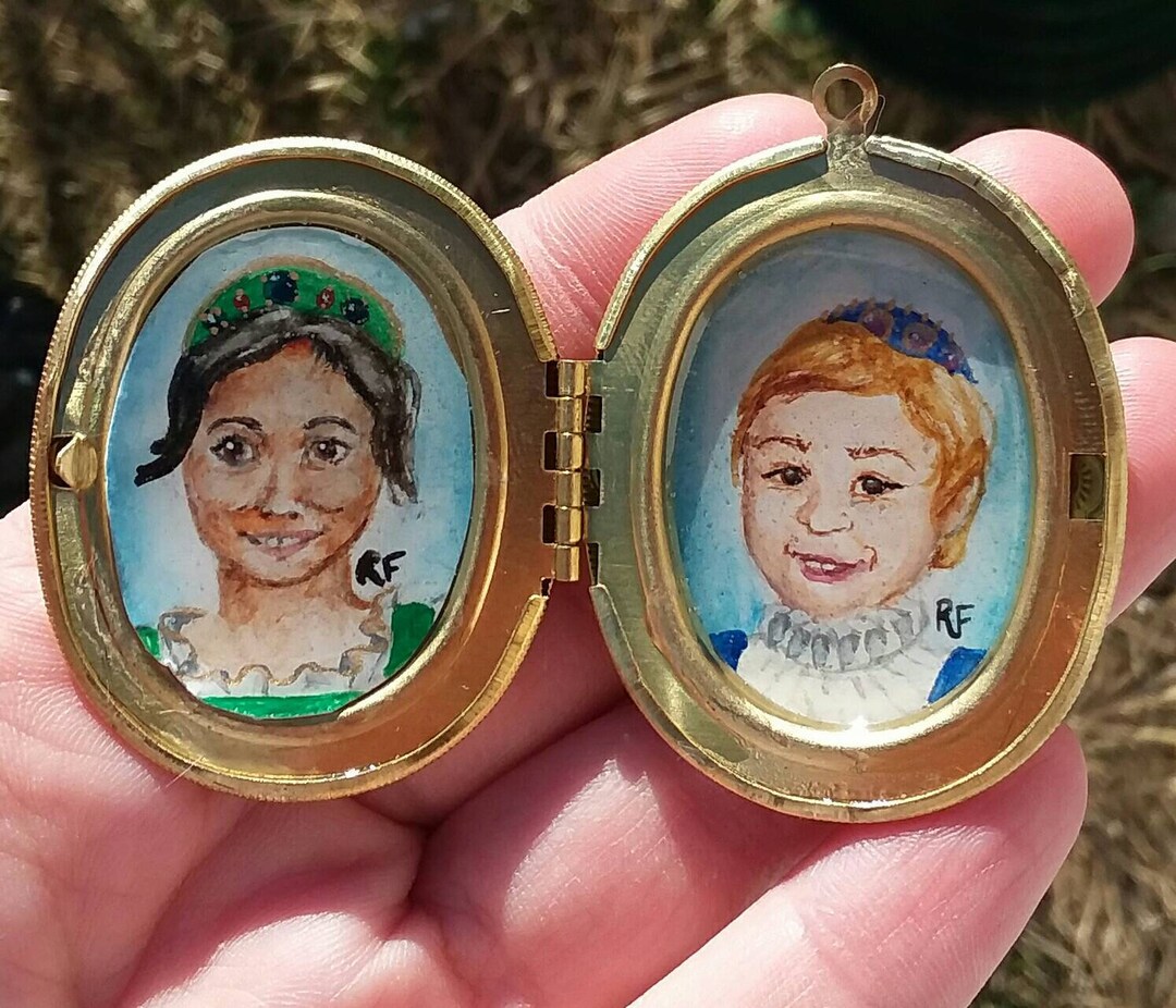 Hand Painted Portrait Lockets - Etsy