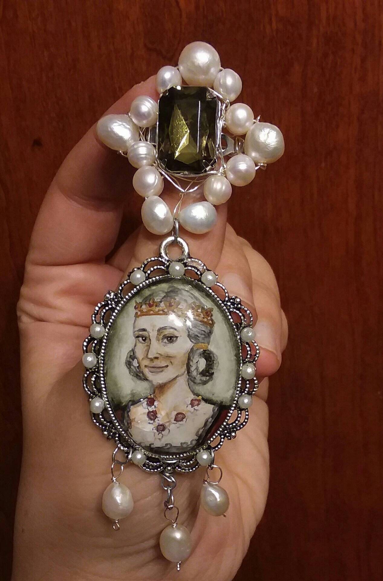 Custom Miniature Portrait Brooches - Etsy