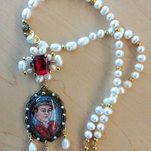 Custom Miniature Portrait Brooches - Etsy