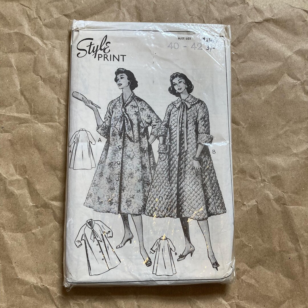 VINTAGE STYLE 50's Oversized Dressing Gown / House Coat in 2 Styles ...