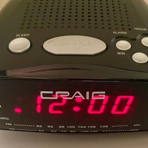 Craig 1990s/2000s Am Fm Alarm Clock Radio / Vintage Clock / Am/fm Radio ...