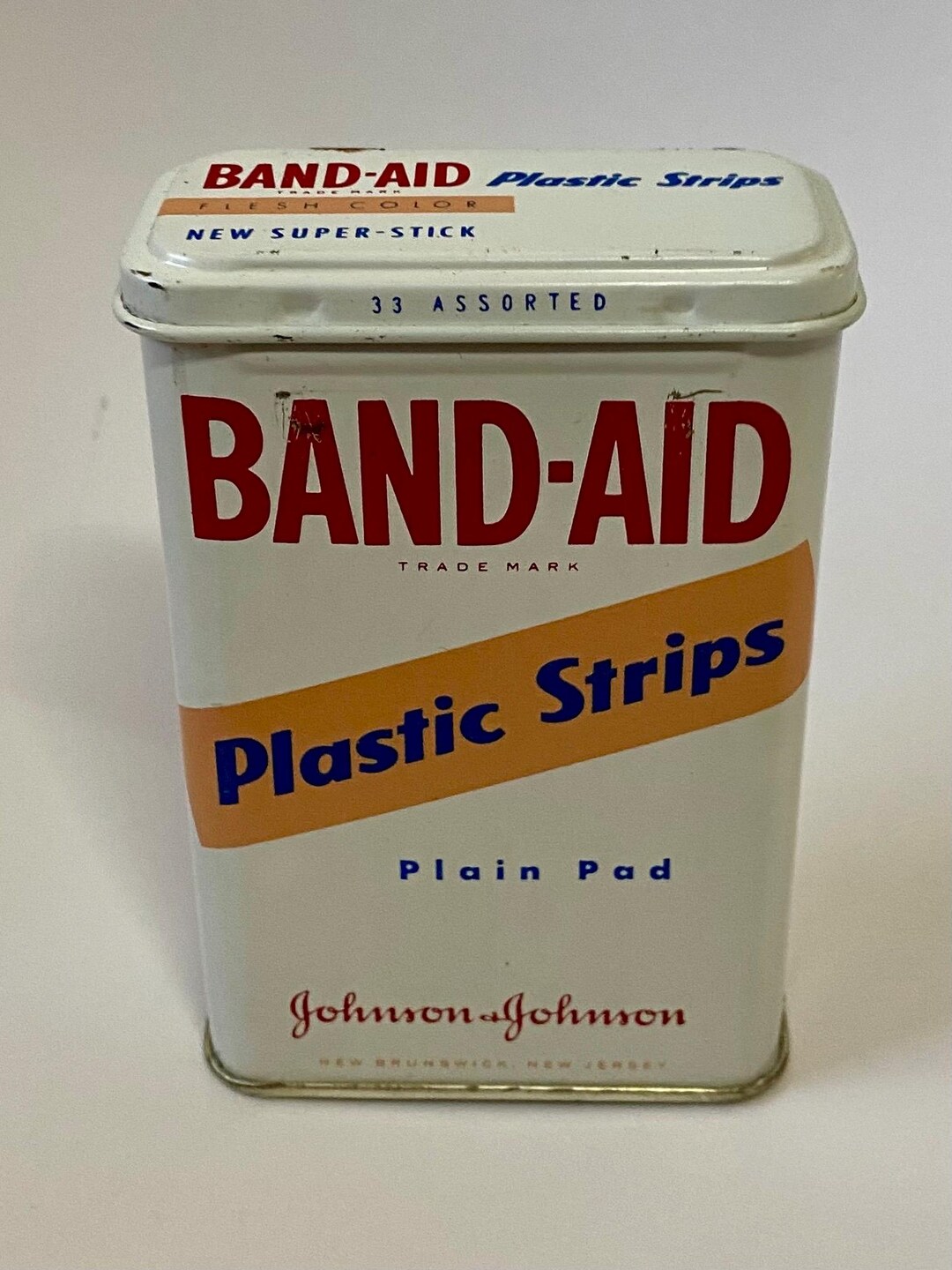 Band Aid Bandages in Metal Tin (full) / Vintage Band Aids / Retro ...