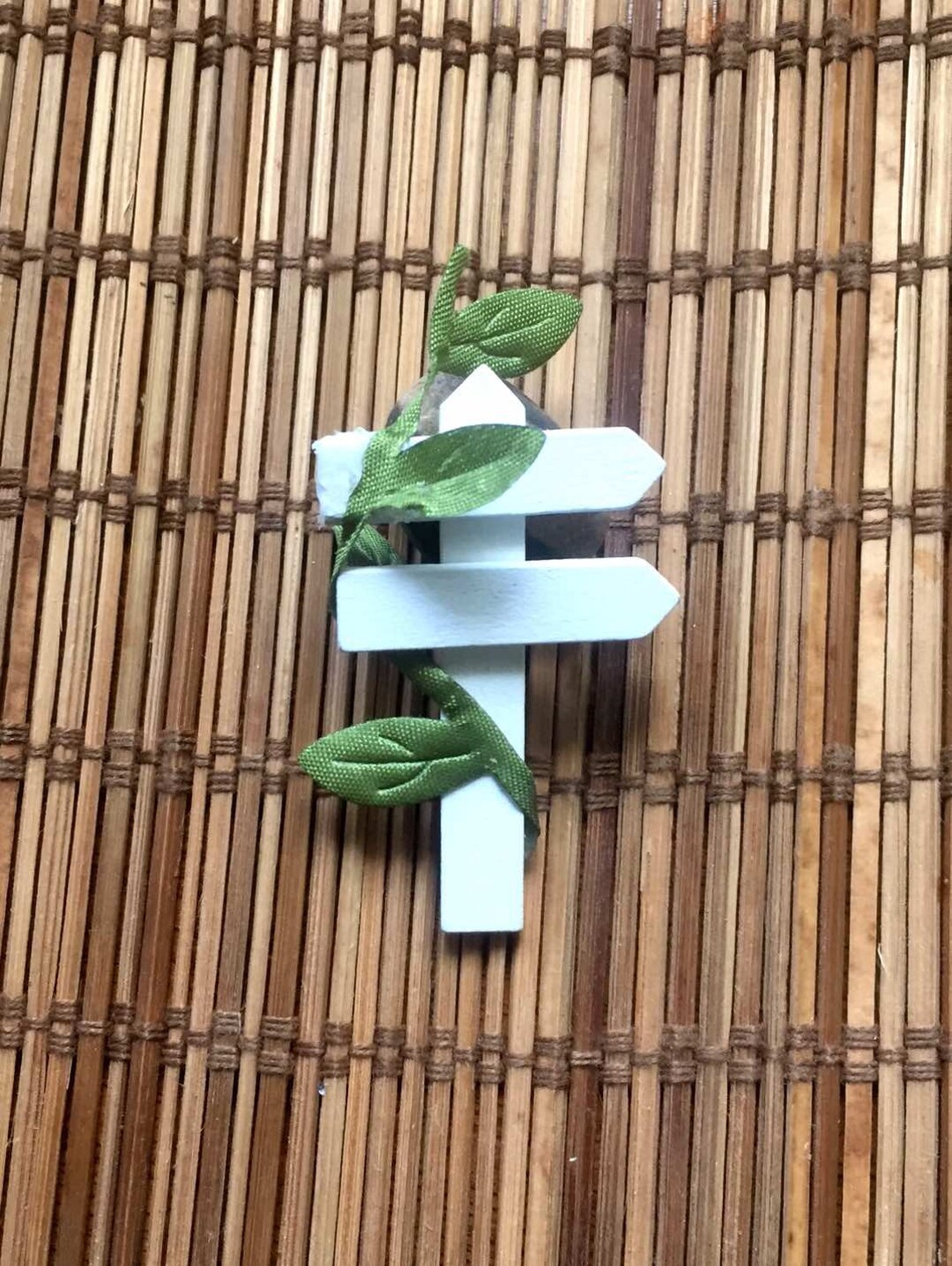 White Miniature Wood Fairy Garden Signpost With Ivy, FREE SHIPPING With ...