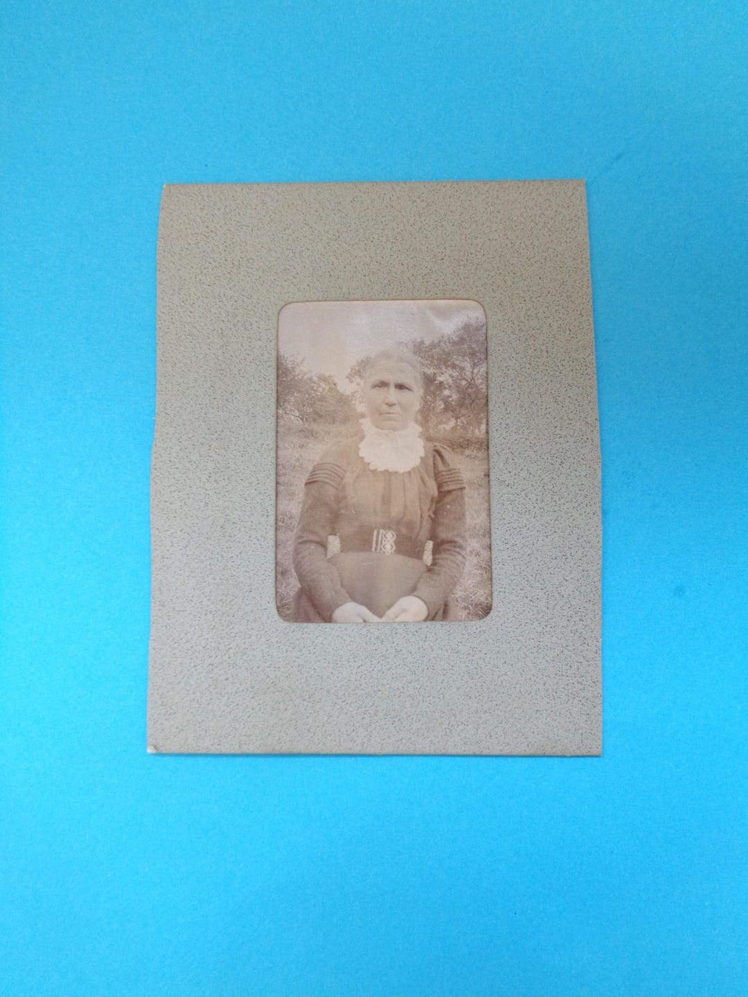 Antique Victorian 1890s Small Portrait Photograph in Card Mount - Older ...
