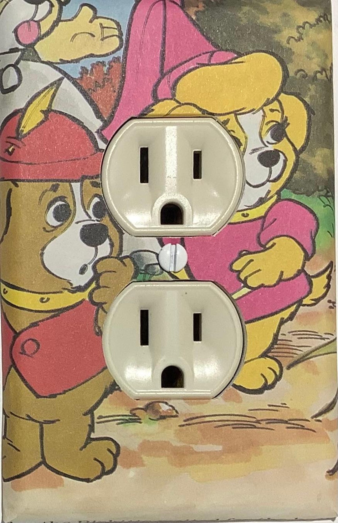 Lady and Mooch Vintage Classic Cartoon Outlet Plate Cover Bedroom ...