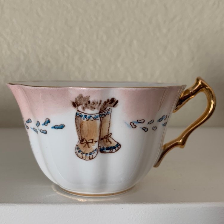 Vintage Eskimo Snow Moccasins Tea Cup and Saucer Alaska Souvenir Hand ...