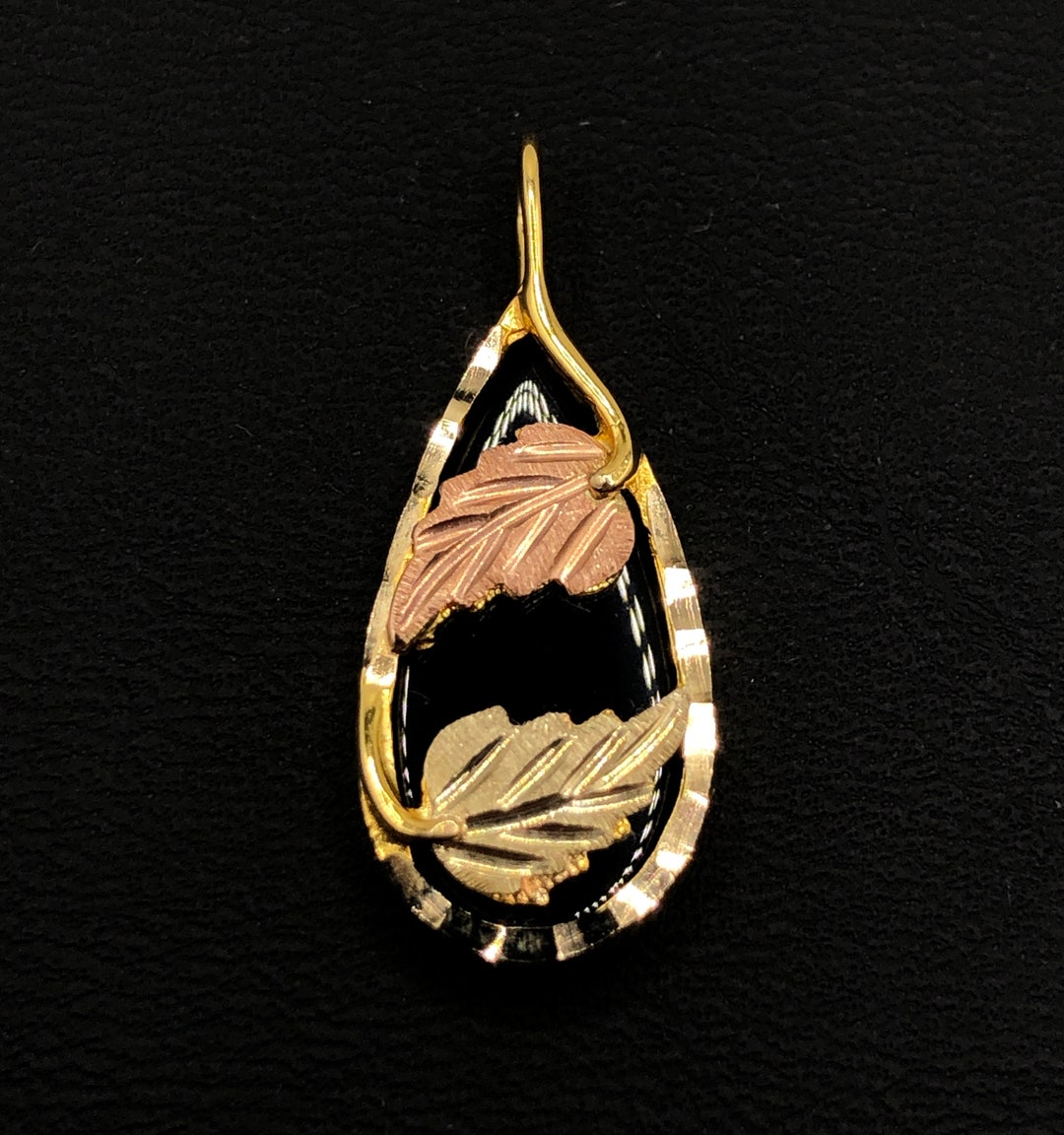 Vintage RL Stamped Onyx and 12K & 10K Black Hills Gold Teardrop Pendant ...