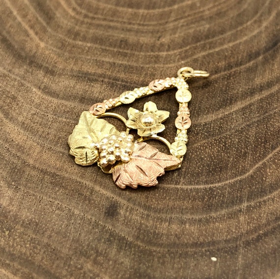 Vintage JCO 12K & 10K Black Hills Gold Pendant - Gem Vintage JCO 12K & 10K Black Hills Gold Pendant - Gem