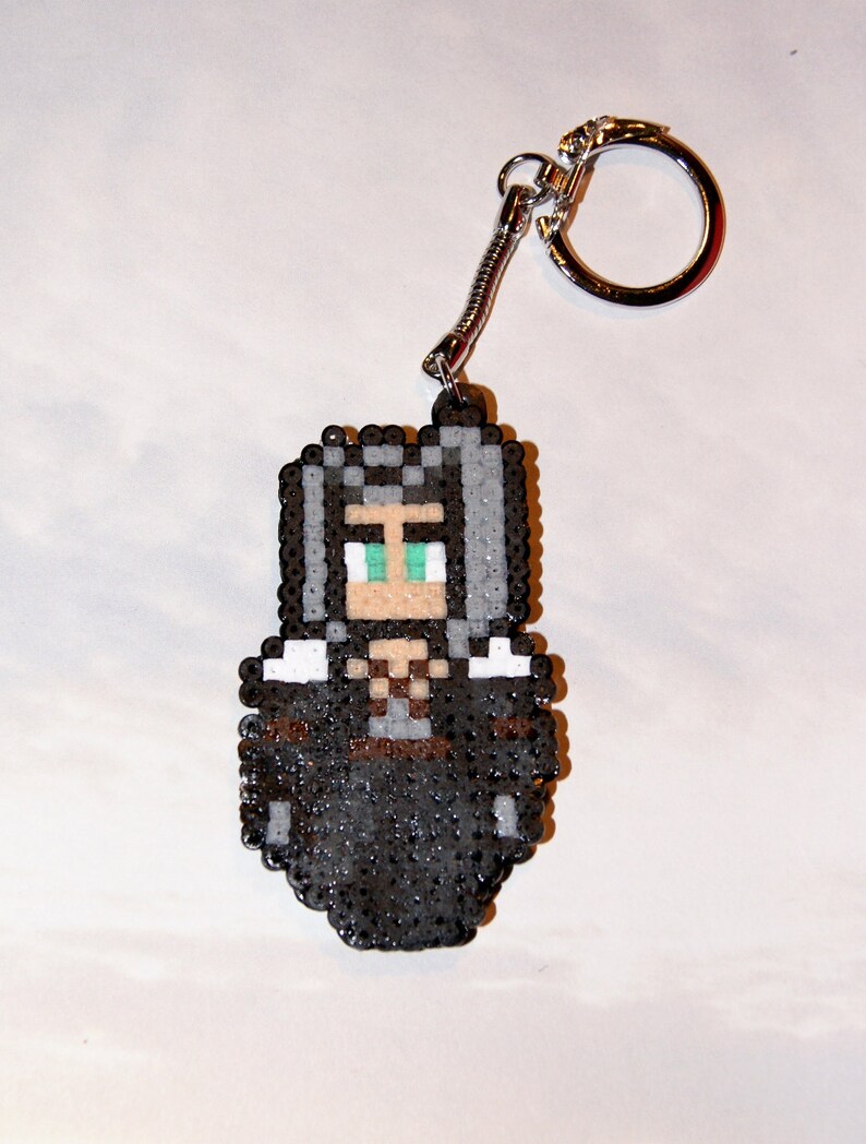 Final Fantasy 7 Pixel Keychain Collection - Cloud - Aerith - Sephiroth ...