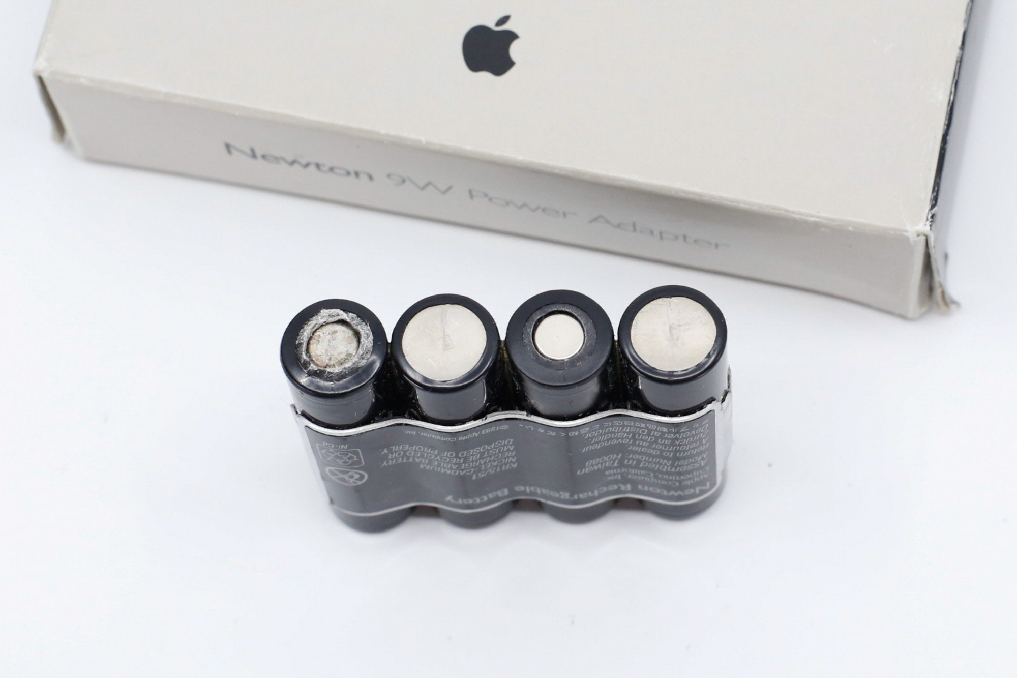 Vintage Apple Computer Newton Messagepad 110 Charging Station, Battery ...