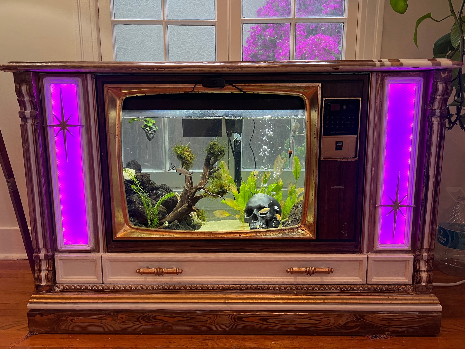 Boob Tube Fish Tank: 1982 Vintage Television Fish Tank/aquarium - Etsy
