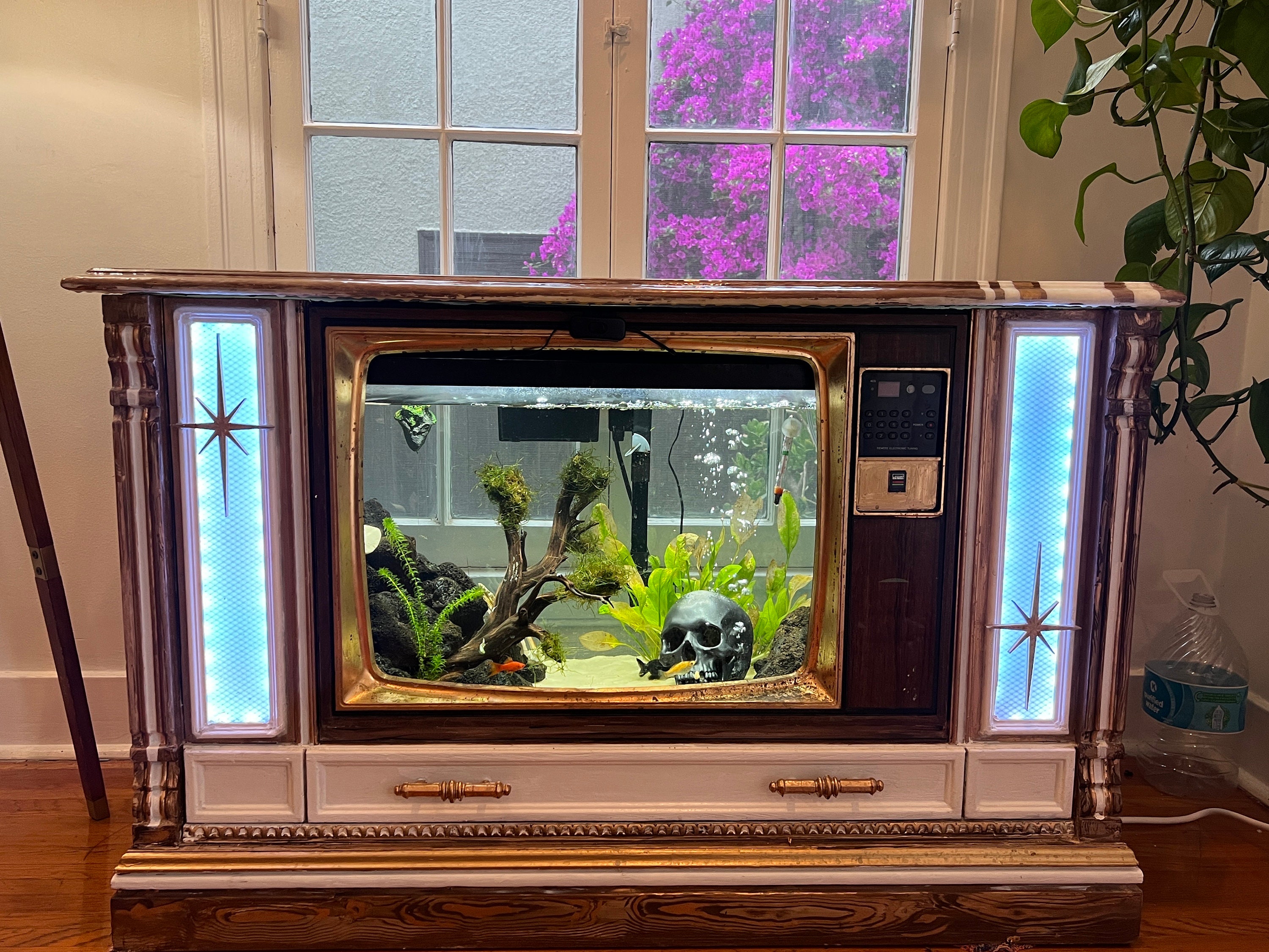 Boob Tube Fish Tank: 1982 Vintage Television Fish Tank/aquarium - Etsy