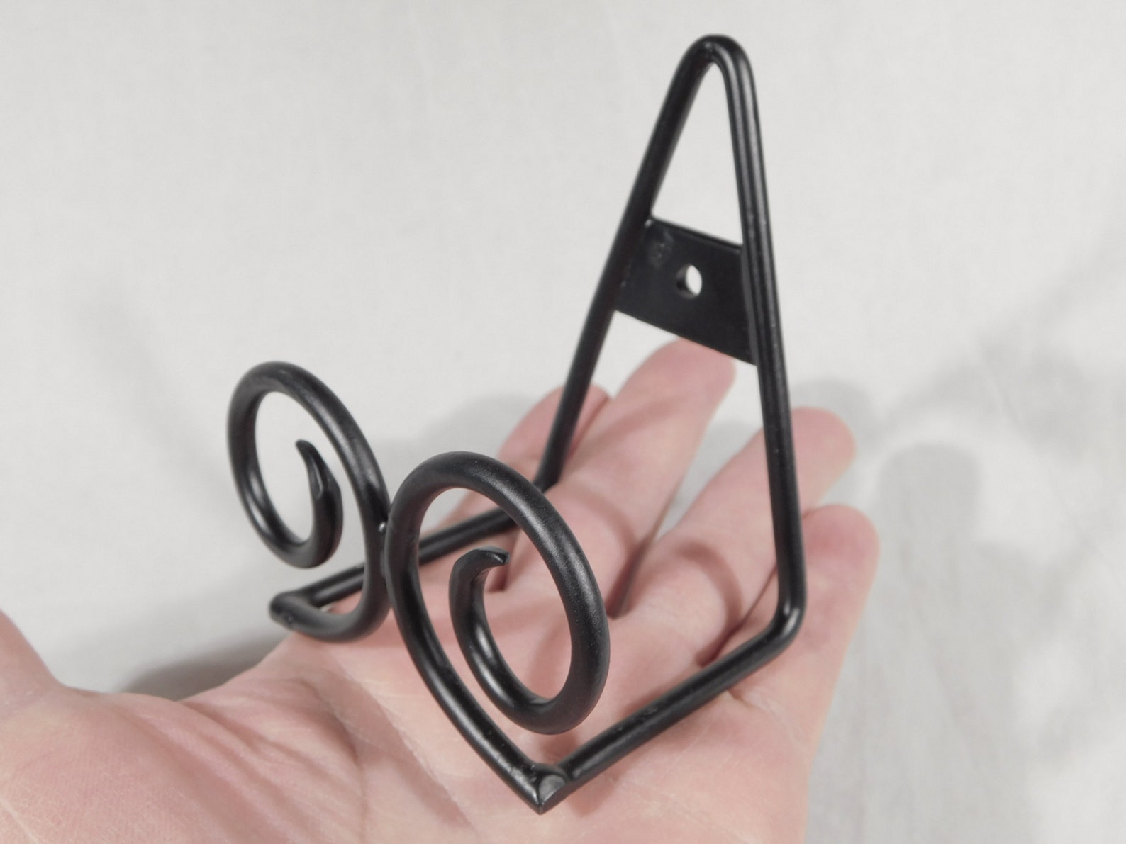 Small Scroll Metal Easel Stand or Display Stand - Etsy
