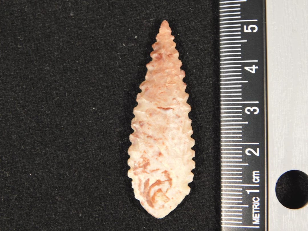 Ancient SERRATED Pointed BASE Form Arrowhead or Flint Artifact Niger 4. ...