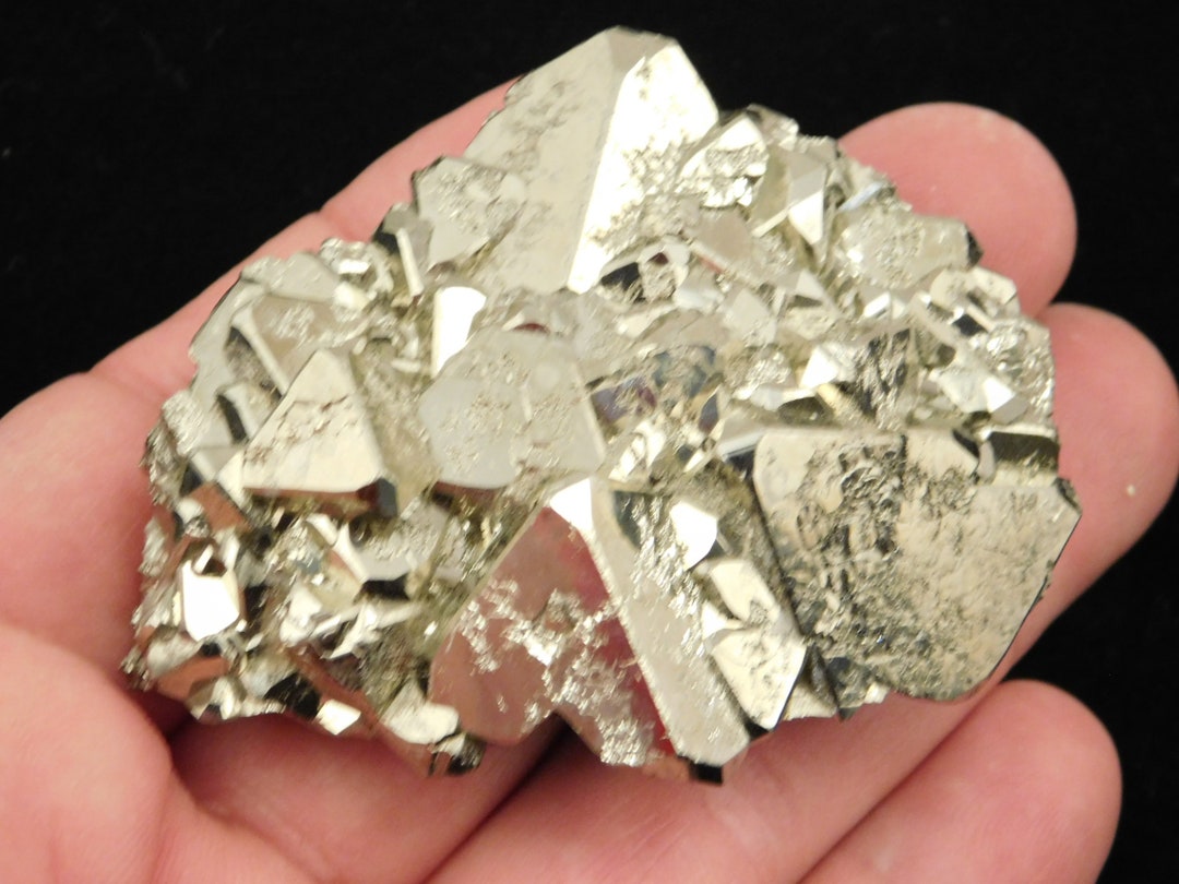 PYRAMID Shaped Crystals Tetrahedron PYRITE Crystal Cluster Peru 141gr ...