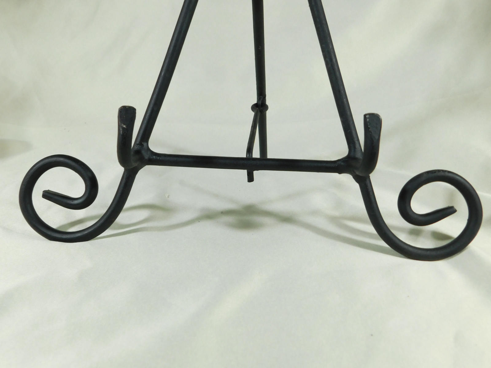 Large Black Metal SCROLL Easel Display Stand - Etsy