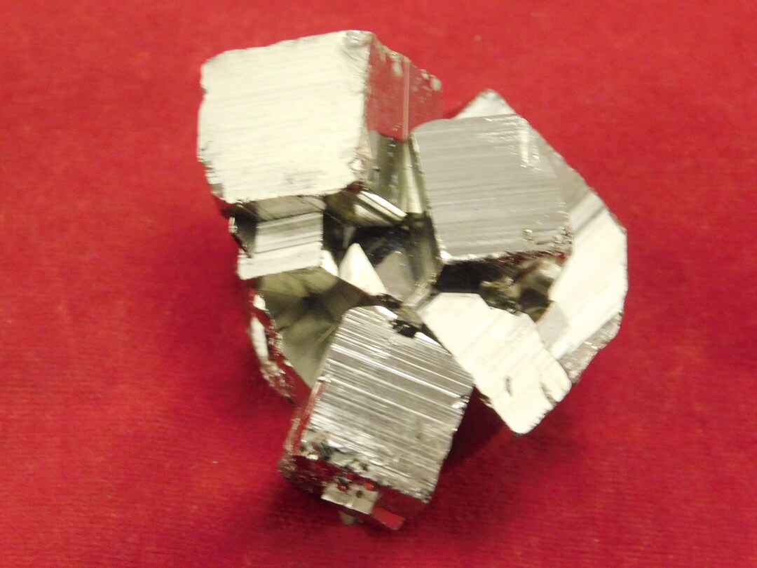Small PYRITE Crystal CUBE Cluster 100% Natural Peru 53.3gr - Etsy
