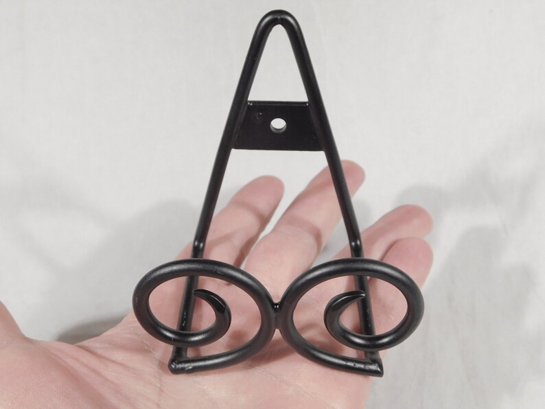 Small Scroll Metal Easel Stand or Display Stand - Etsy