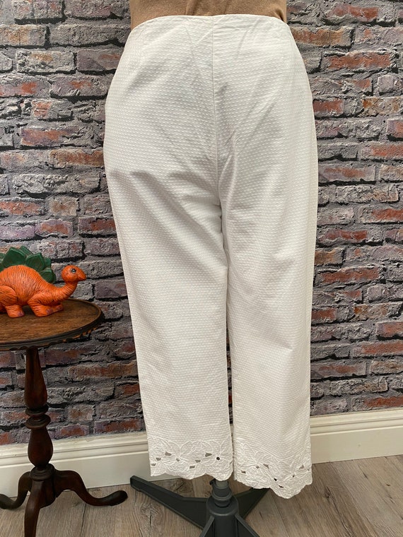 Vintage White Cotton Pique Capri Pants Cut Out Embroi… - Gem