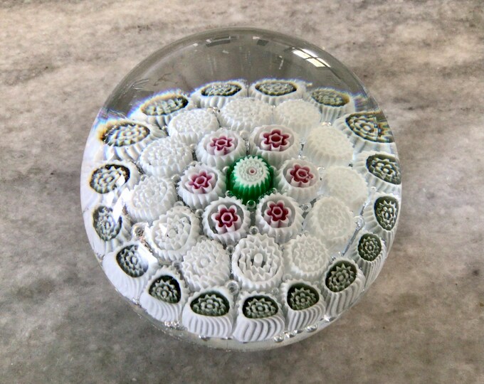 Millifiori Paperweight With Controlled Bubbles-vintage Millifiori Art ...