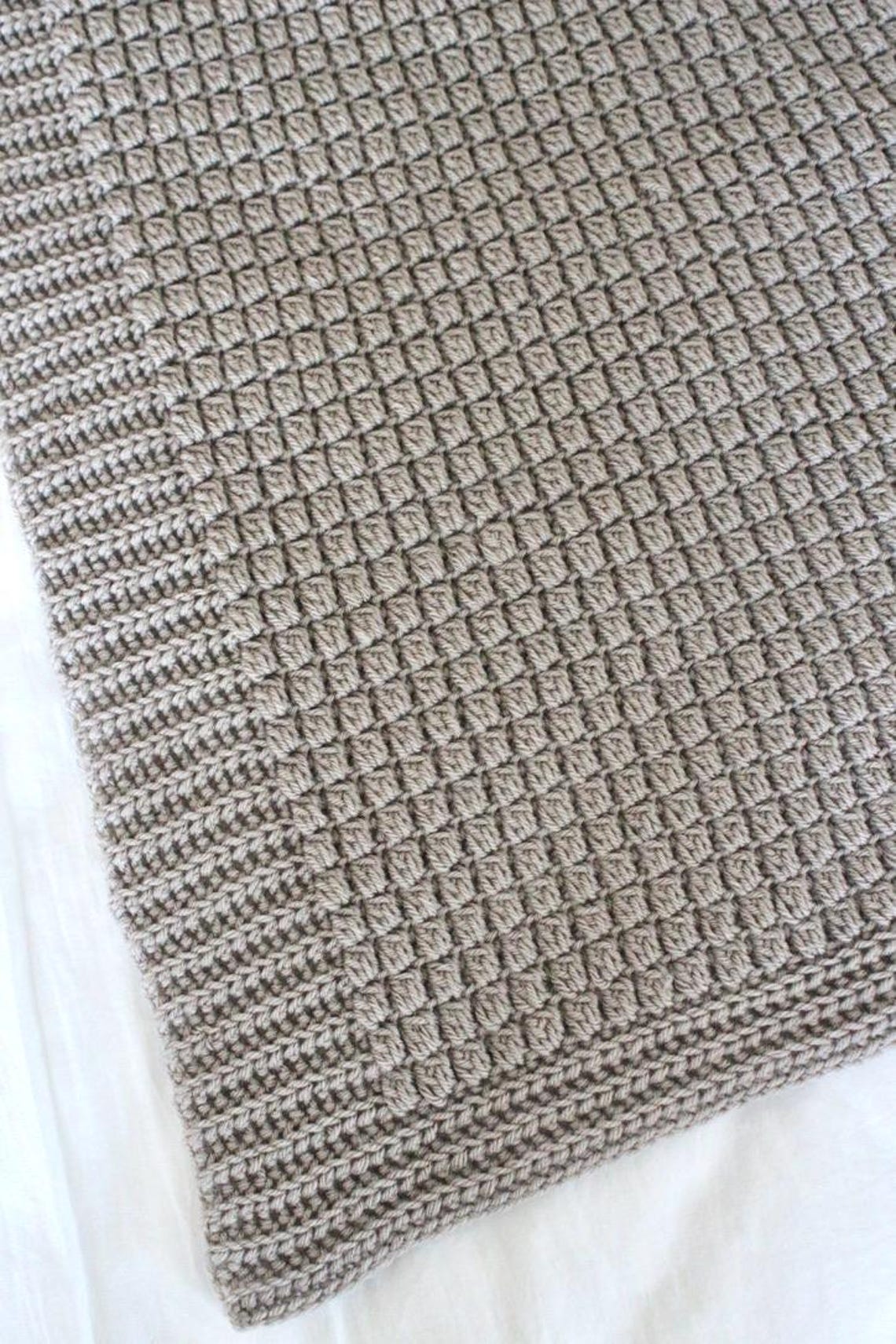 Modern Textured Throw Pattern, 6-sizes, W/video, Border-as-you-go ...