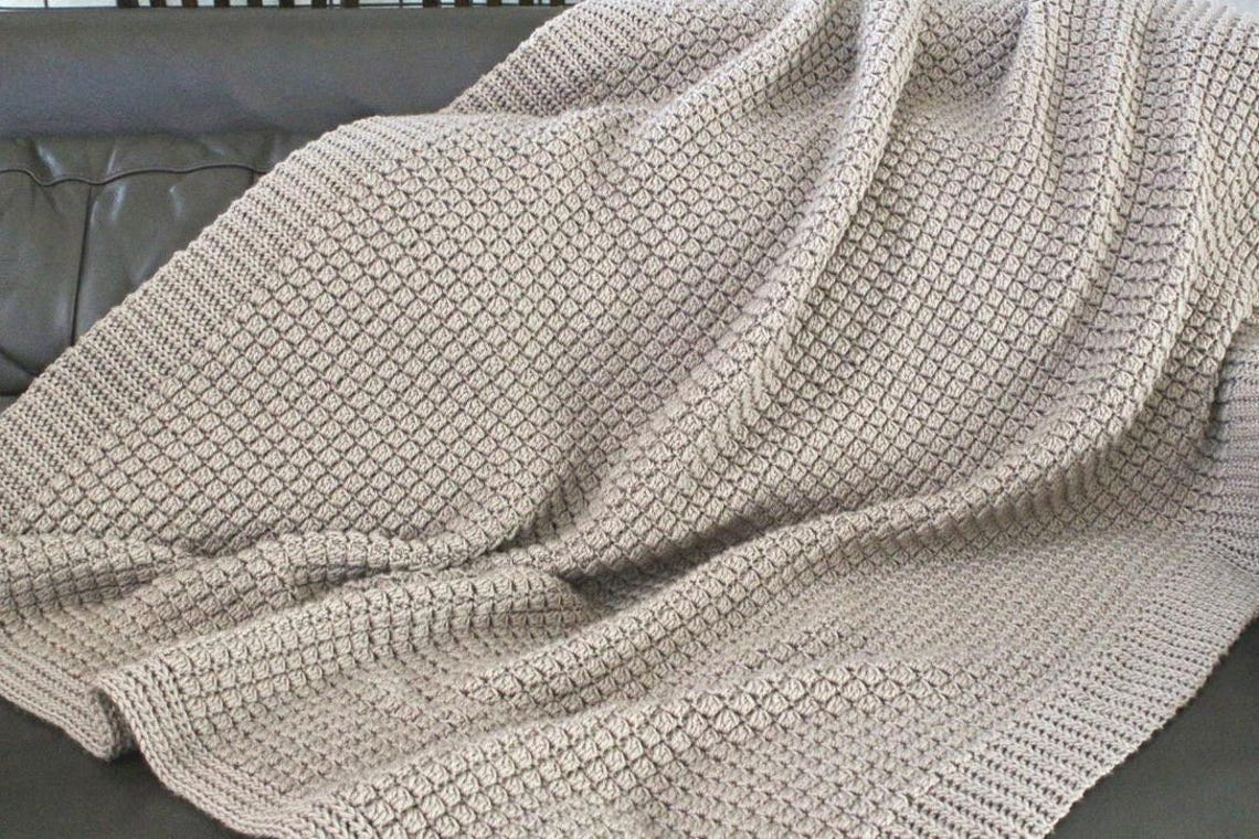 Modern Textured Throw Pattern, 6-sizes, W/video, Border-as-you-go ...