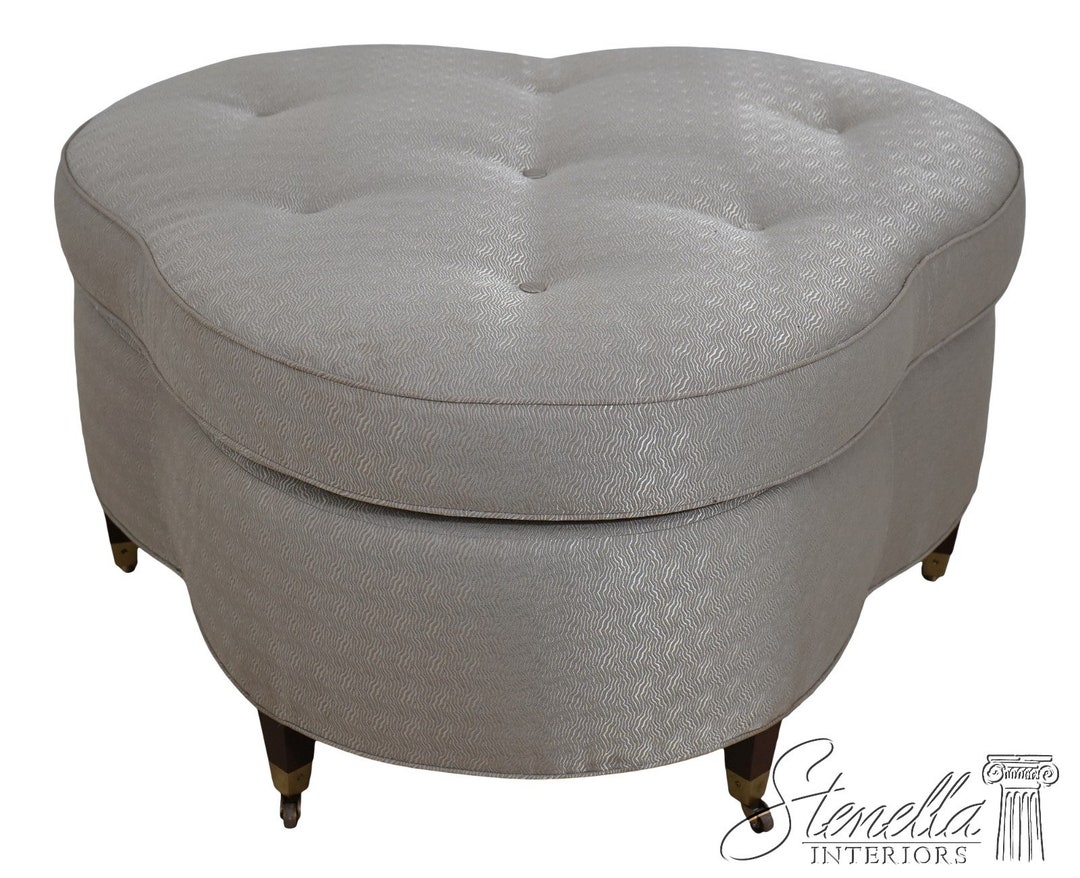 62230EC: Modern Design Clover Shape Tufted Ottoman - Etsy