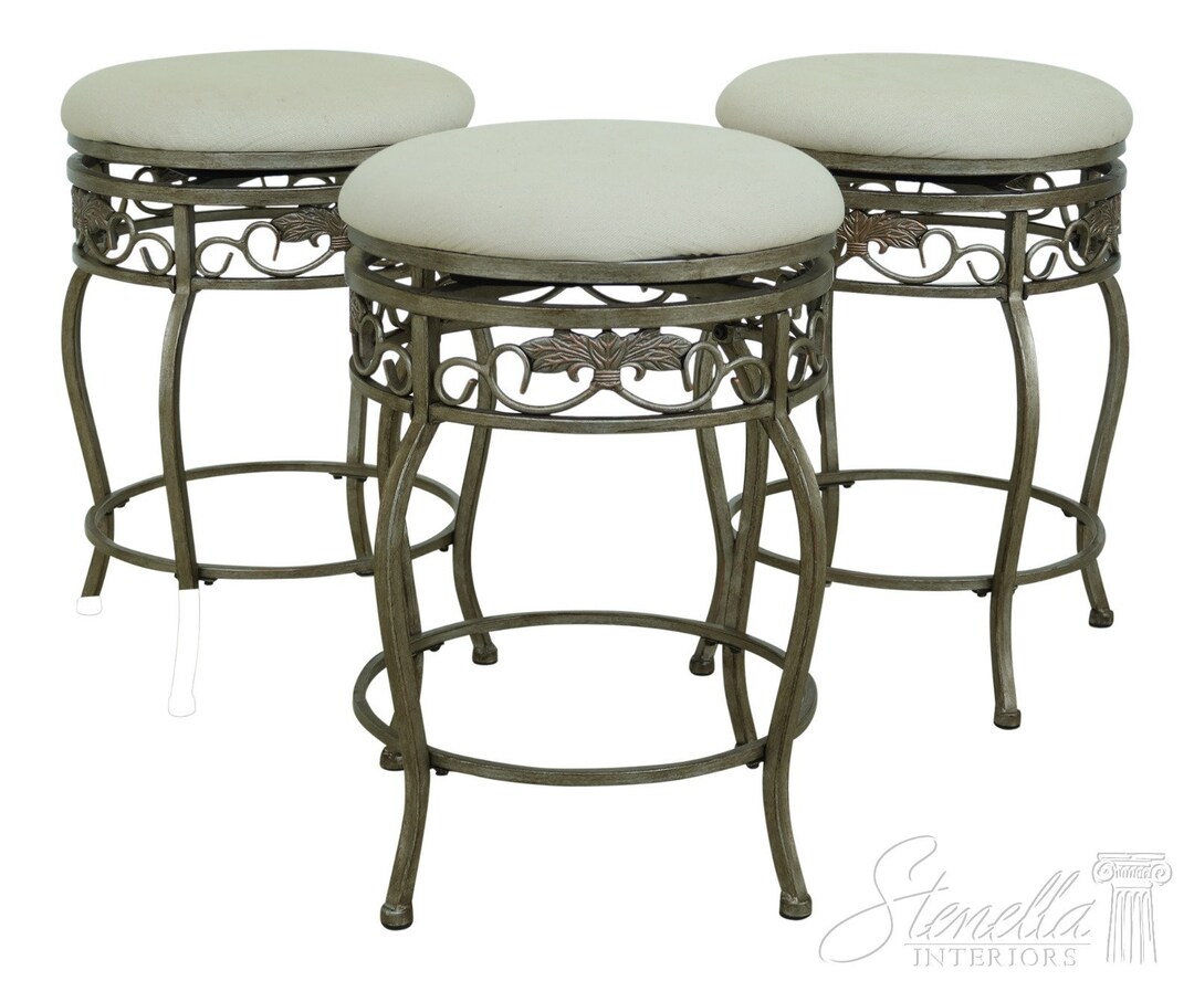F32312EC: Set of 3 Round Revolving Metal Bar or Counter Stools - Etsy