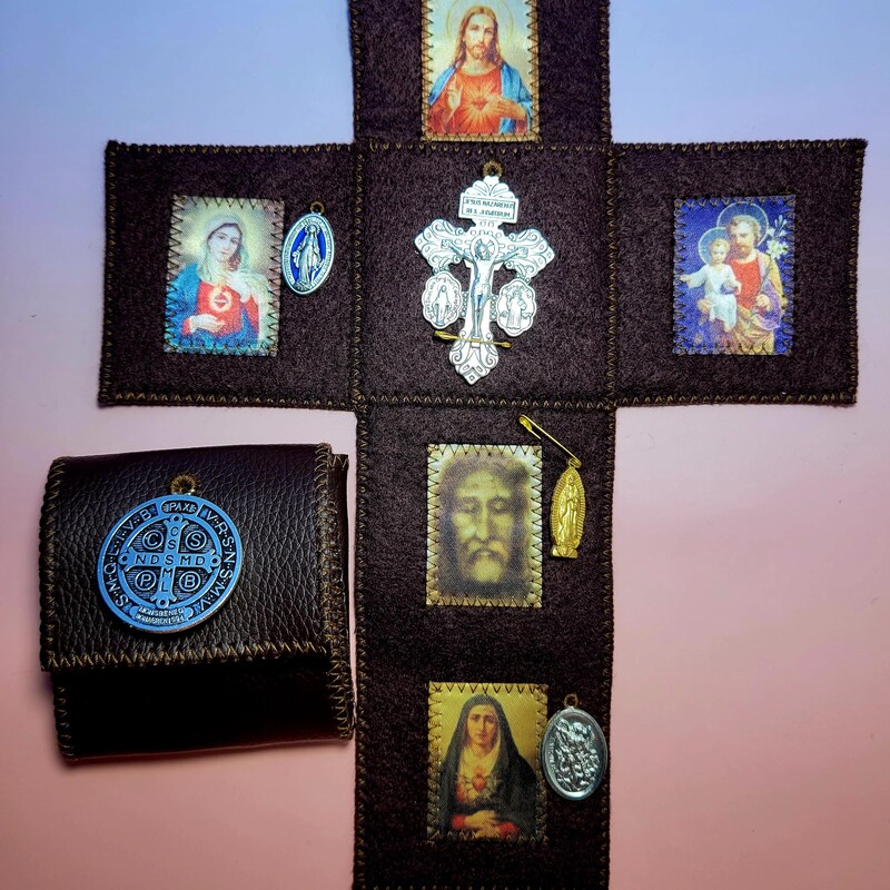Catholic Jesus Pocket Altar - Etsy