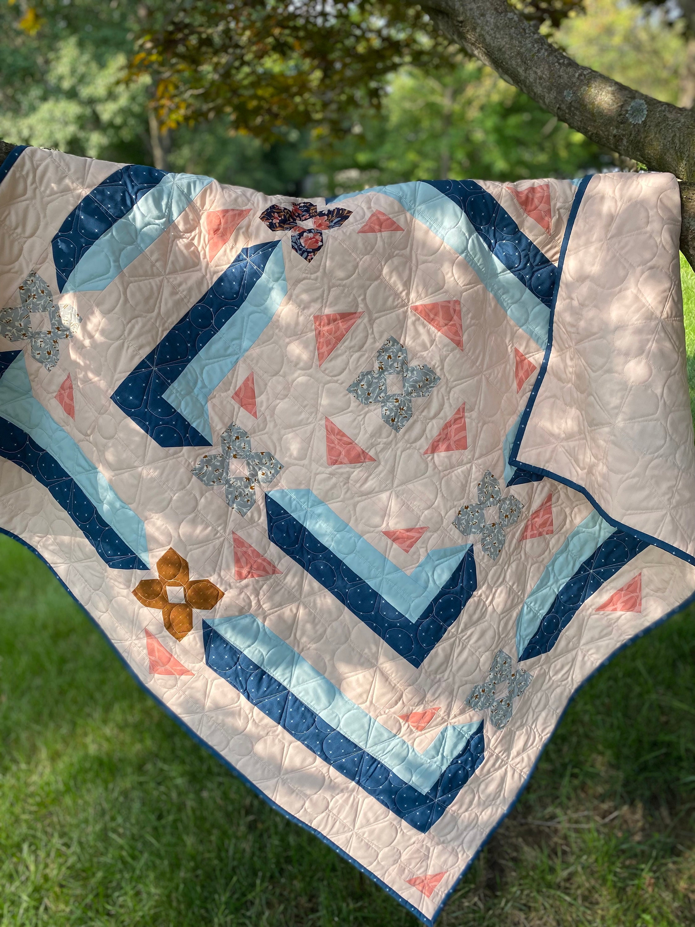 Albion Blooms Baby Quilt - Etsy
