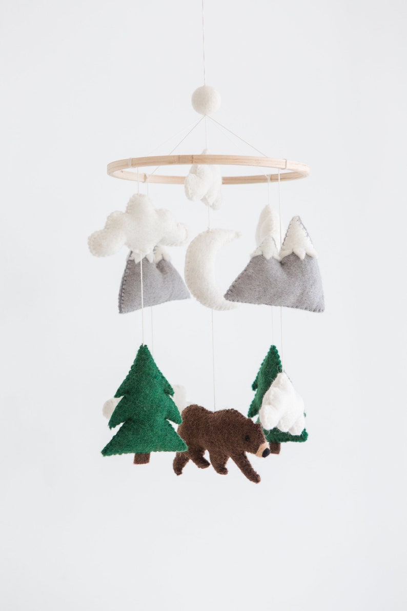 Bear and Mountain Baby Mobile: Woodland Nursery Decor - Etsy
