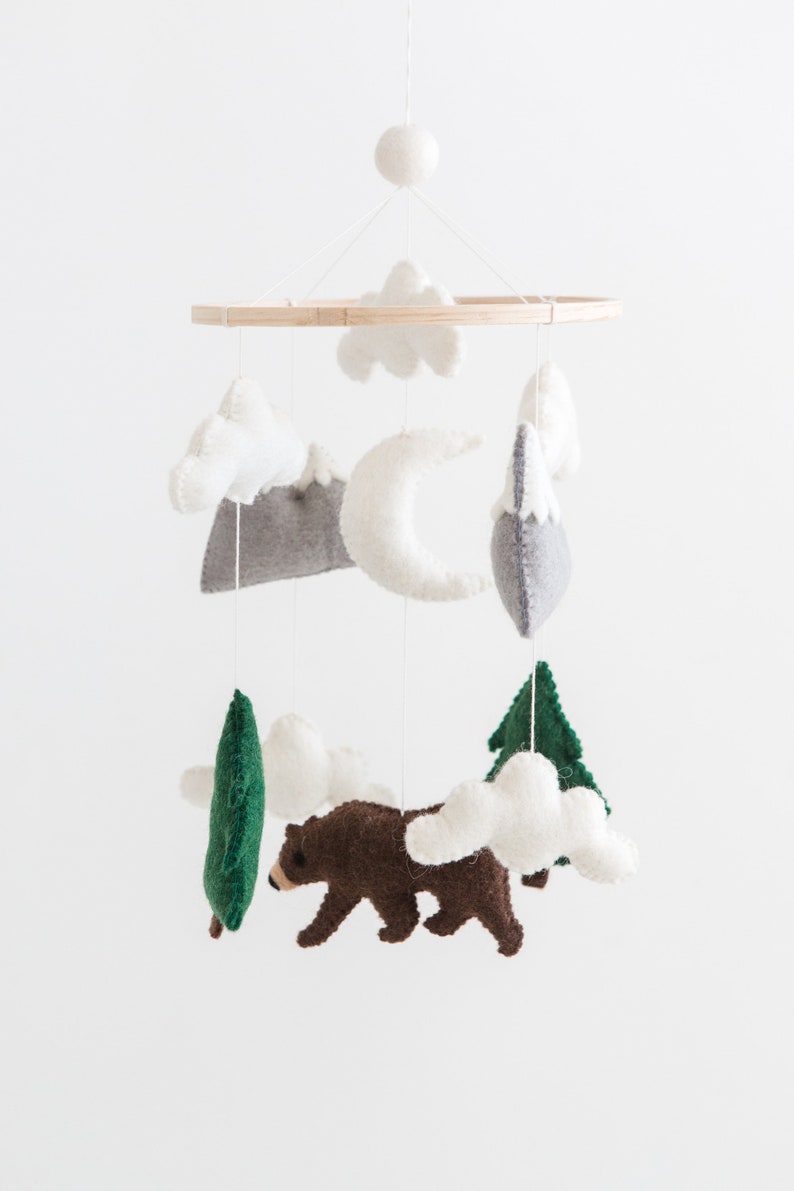 Bear and Mountain Baby Mobile: Woodland Nursery Decor - Etsy