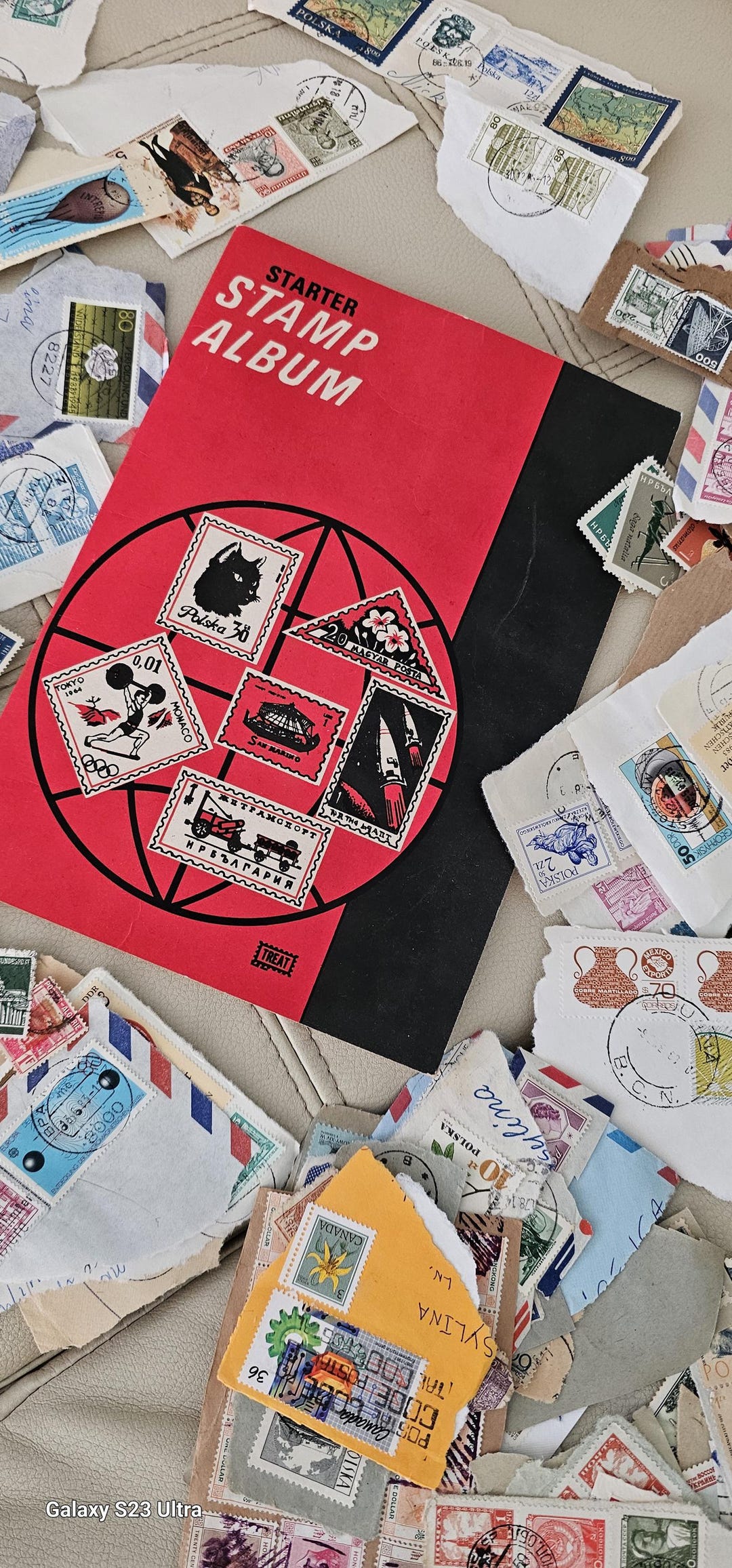 Vintage Starter Stamp Album World Collectors 36pg Made in Hong Kong ...