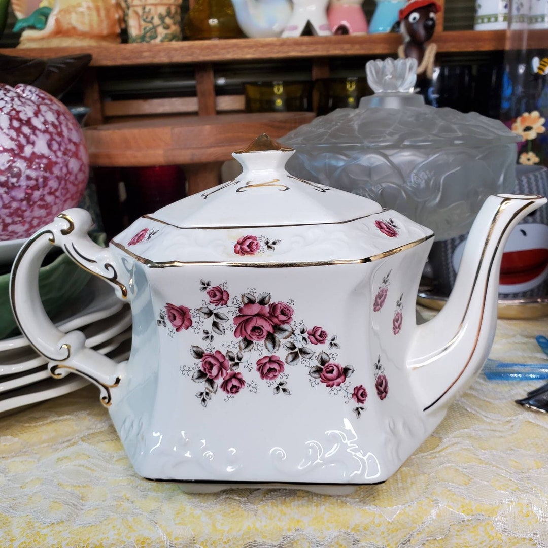 Ironstone Teapot Ellgreave England, White Teapot With Floral and Gold ...