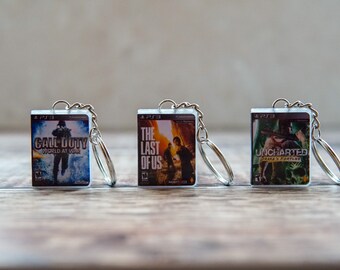 Miniature PS4 Game Keychains & Magnets - Etsy