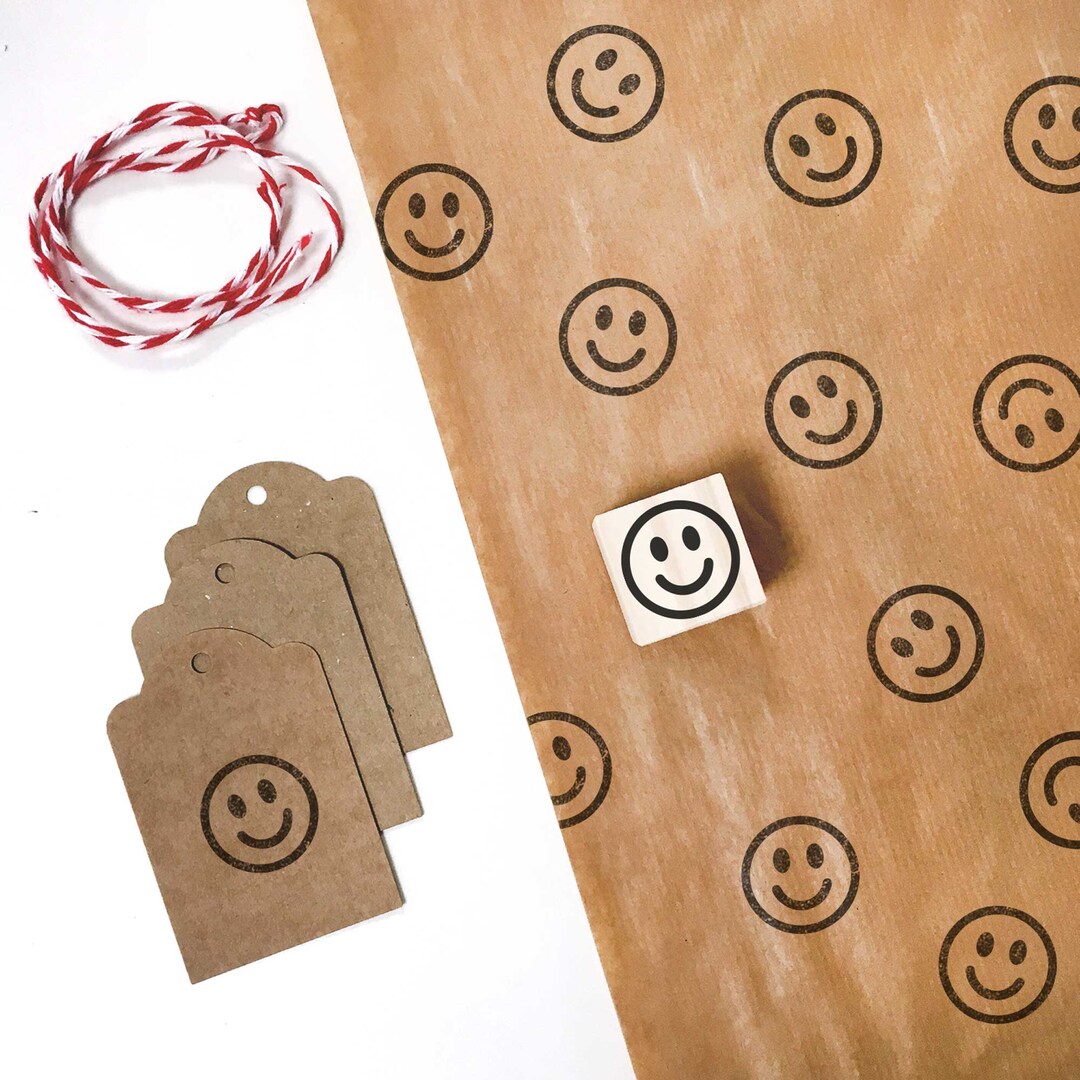 Mini Smiley Wooden Stamp for Primary Teachers, Smiley DIY Wrapping ...
