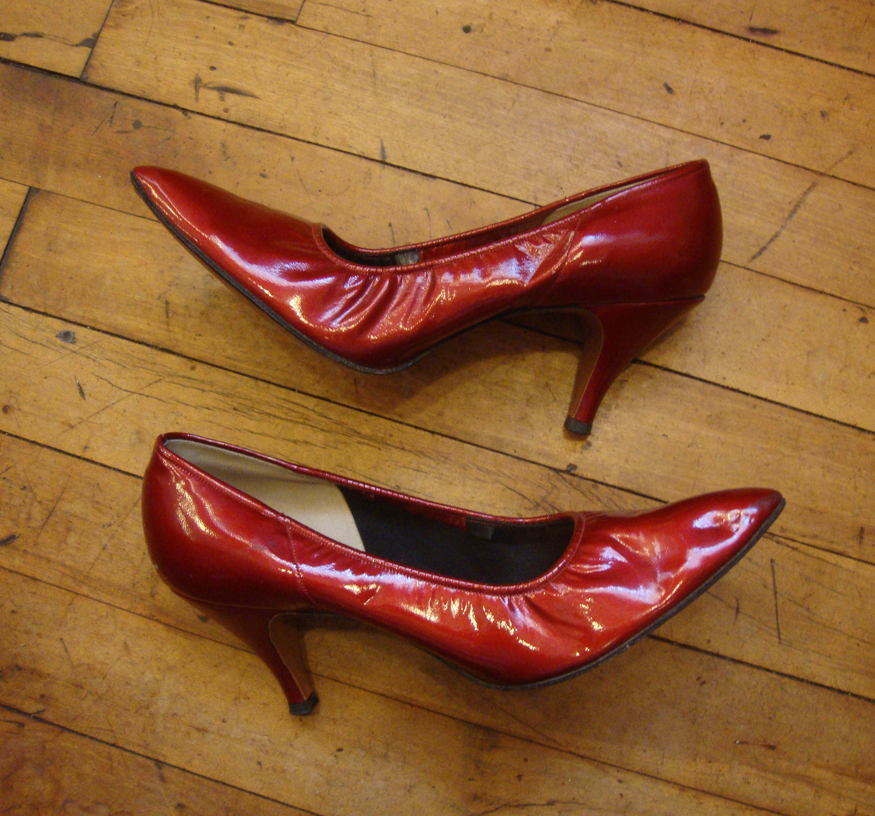 Vintage 1950's 1960's Shiny Red Florsheim Heels-pin - Etsy