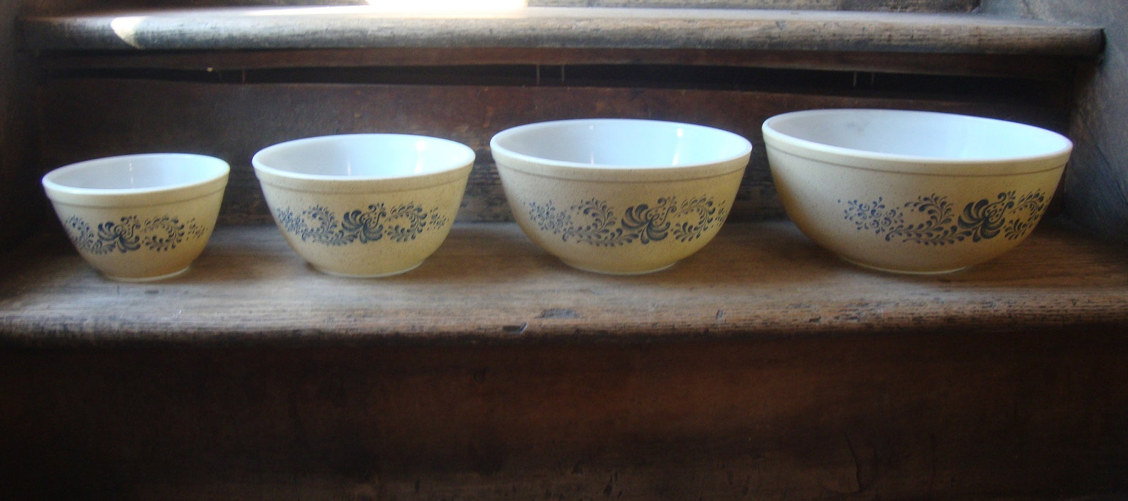 Vintage Pyrex Homestead Pattern Mixing Bowl Set - Etsy