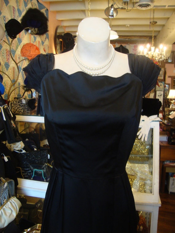 Vintage 1950s Black Satin And Chiffon Wiggle Dress … Gem