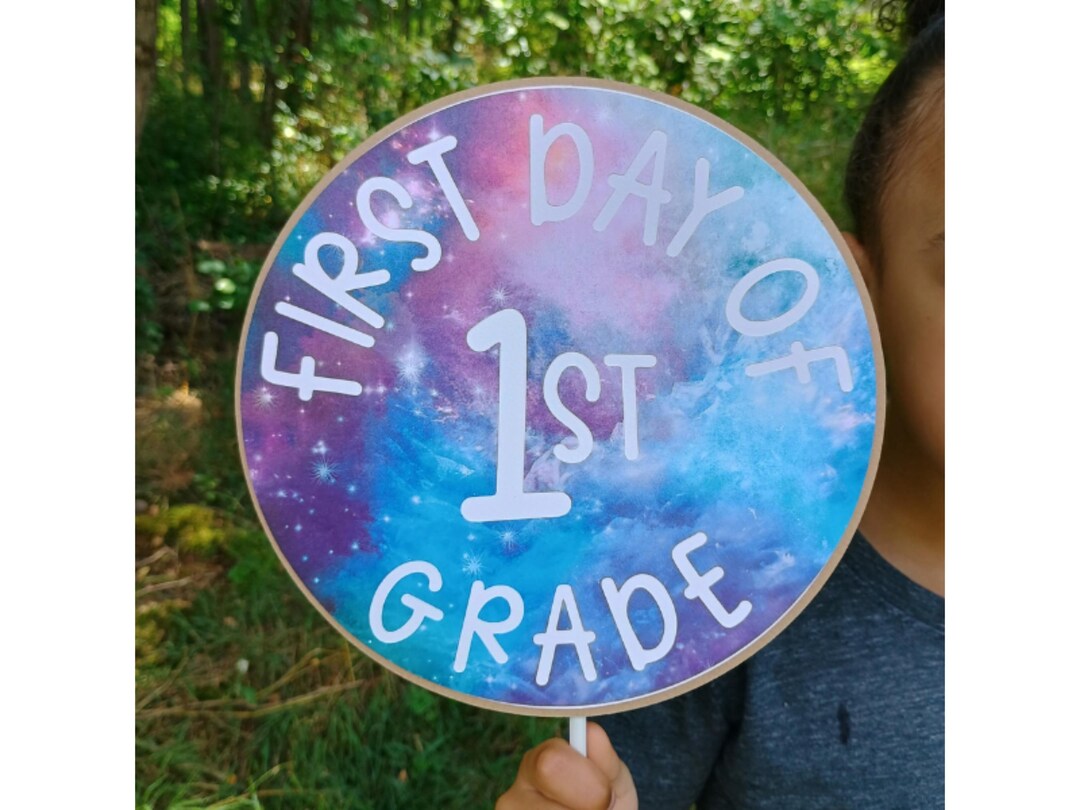 Back to School Sign, First Day of School Photo Prop, Cute Handheld ...