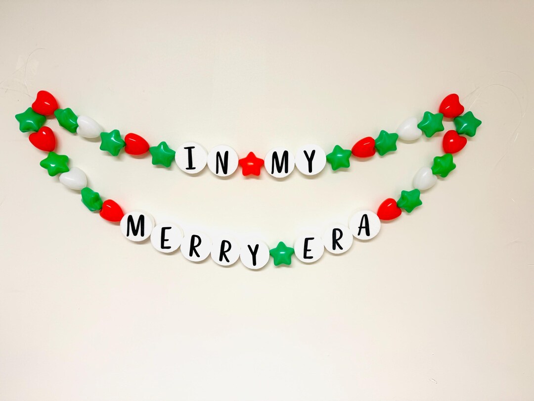Giant in My Merry Era Friendship Bracelet, Christmas Garland ...