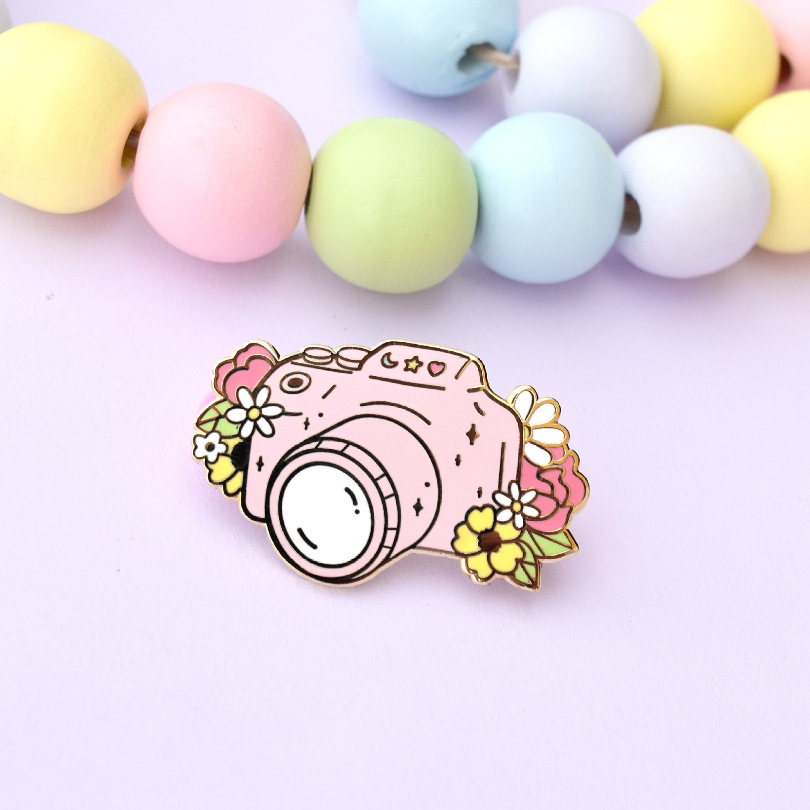 Camera Hard Enamel Pin // Photographer Gift Photo Nikon - Etsy