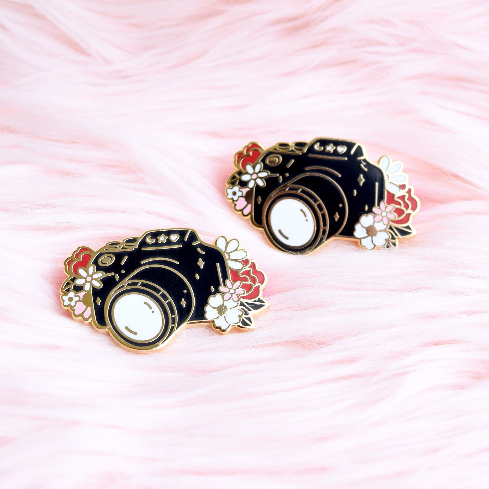 Camera Hard Enamel Pin // Photographer Gift Photo Nikon - Etsy