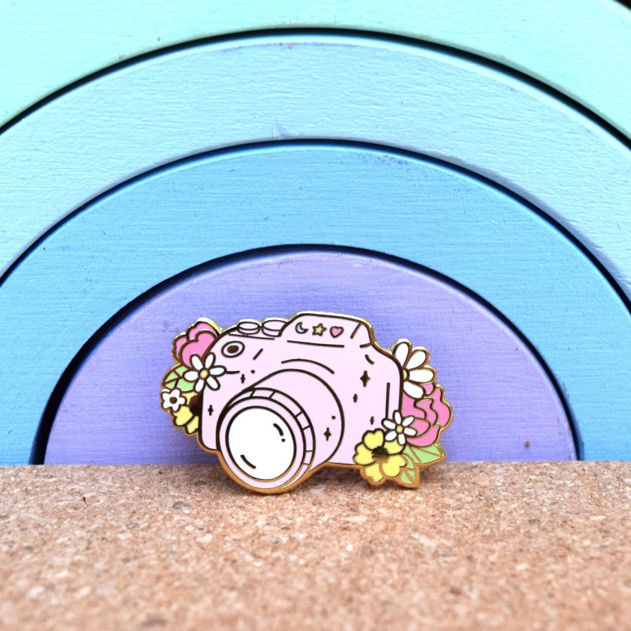 Camera Hard Enamel Pin // Photographer Gift Photo Nikon - Etsy